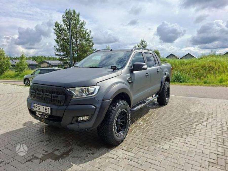 Pelēks Ford Ranger 2017 Viļņa, ar dzinēja tilpumu 3.20 L un nobraukumu 245 tūkst. km par 18900 €, foto 4 vietnē AUTOMOTO.COM.LV