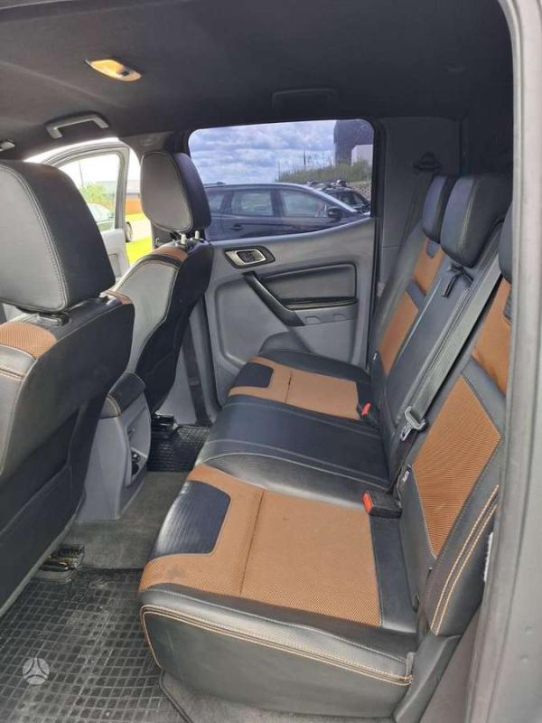 Pelēks Ford Ranger 2017 Viļņa, ar dzinēja tilpumu 3.20 L un nobraukumu 245 tūkst. km par 18900 €, foto 8 vietnē AUTOMOTO.COM.LV