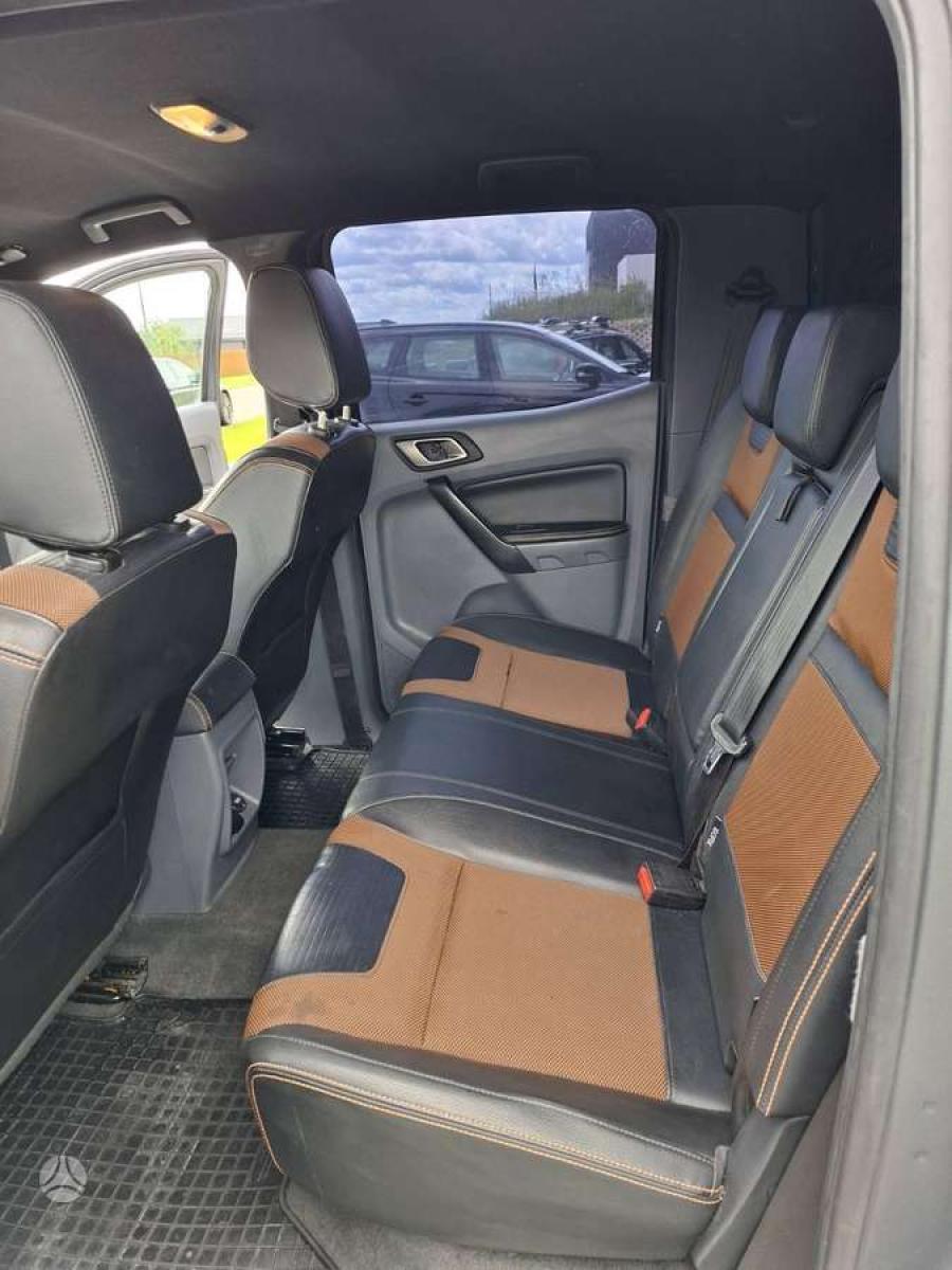 Pelēks Ford Ranger 2017 Viļņa, ar dzinēja tilpumu 3.20 L un nobraukumu 245 tūkst. km par 18900 €, foto 9 vietnē AUTOMOTO.COM.LV