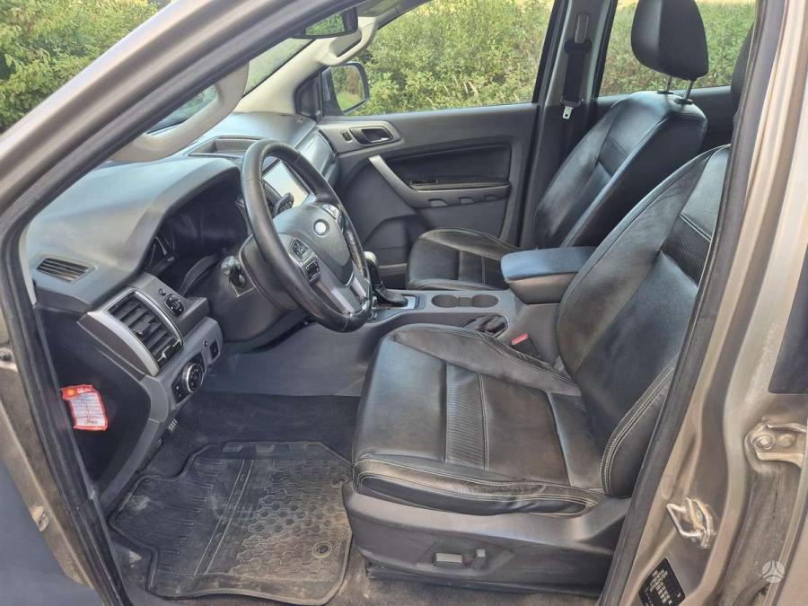 Grey Ford Ranger 2017 in Vilnius, with an engine capacity of 3.20 L and mileage of 276 thousand km for 13310 €, photo 10 on AUTOMOTO.COM.LV
