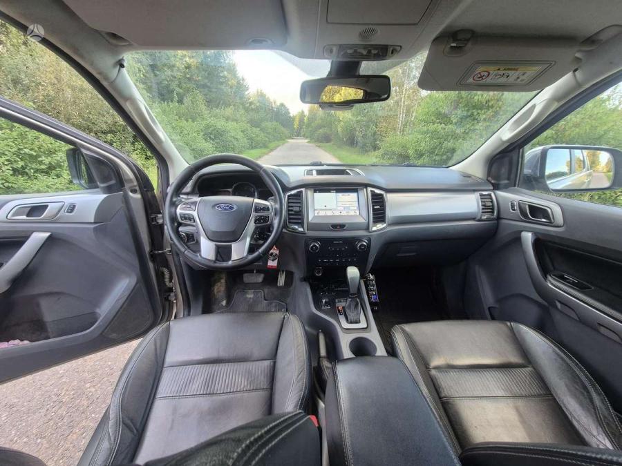 Grey Ford Ranger 2017 in Vilnius, with an engine capacity of 3.20 L and mileage of 276 thousand km for 13310 €, photo 13 on AUTOMOTO.COM.LV