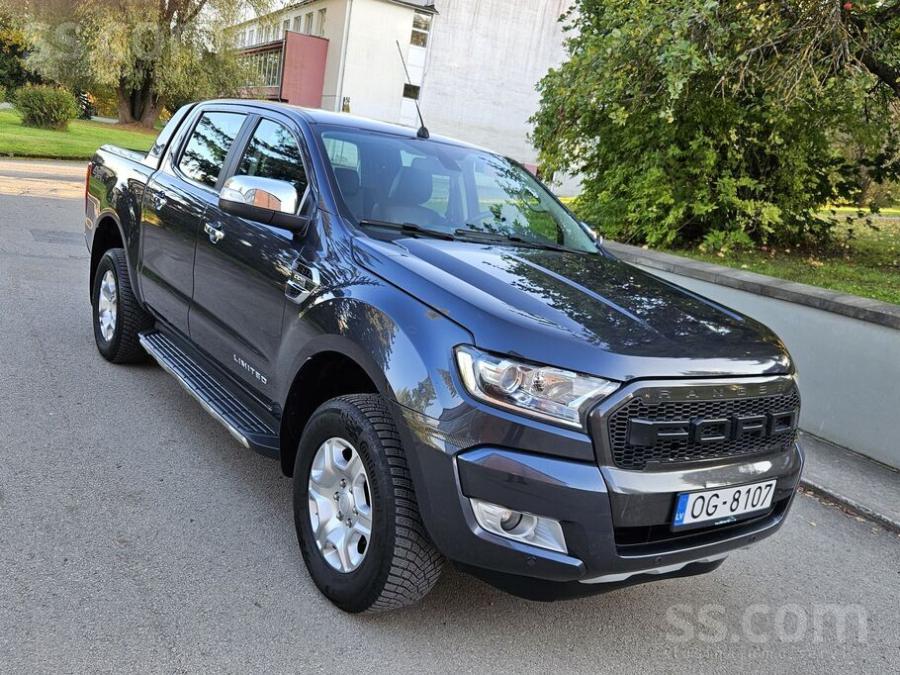 Grey Ford Ranger 2017 in Jekabpils, with an engine capacity of 3.20 L and mileage of 326 thousand km for 15490 €, photo 3 on AUTOMOTO.COM.LV