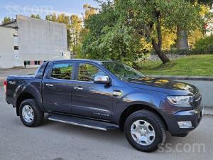 Grey Ford Ranger 2017 in Jekabpils, with an engine capacity of 3.20 L and mileage of 326 thousand km for 15490 €, photo 4 on AUTOMOTO.COM.LV