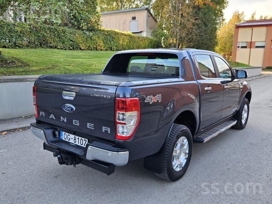 Grey Ford Ranger 2017 in Jekabpils, with an engine capacity of 3.20 L and mileage of 326 thousand km for 15490 €, photo 7 on AUTOMOTO.COM.LV