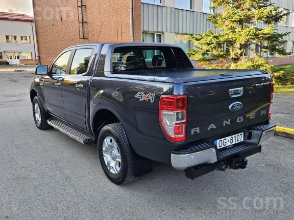 Pelēks Ford Ranger 2017 Jēkabpils, ar dzinēja tilpumu 3.20 L un nobraukumu 326 tūkst. km par 15490 €, foto 9 vietnē AUTOMOTO.COM.LV