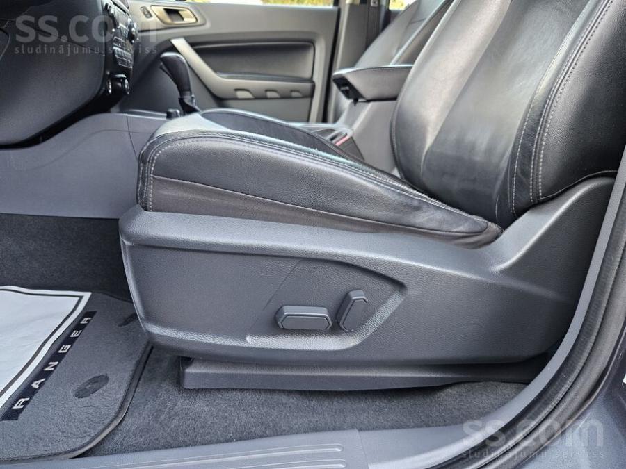 Grey Ford Ranger 2017 in Jekabpils, with an engine capacity of 3.20 L and mileage of 326 thousand km for 15490 €, photo 13 on AUTOMOTO.COM.LV