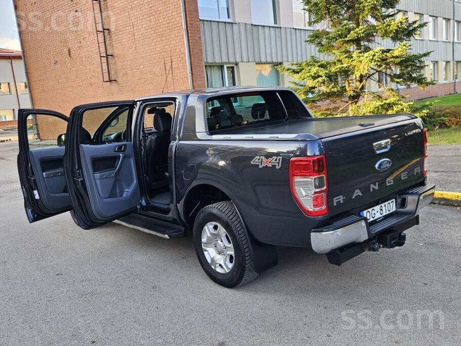 Grey Ford Ranger 2017 in Jekabpils, with an engine capacity of 3.20 L and mileage of 326 thousand km for 15490 €, photo 18 on AUTOMOTO.COM.LV