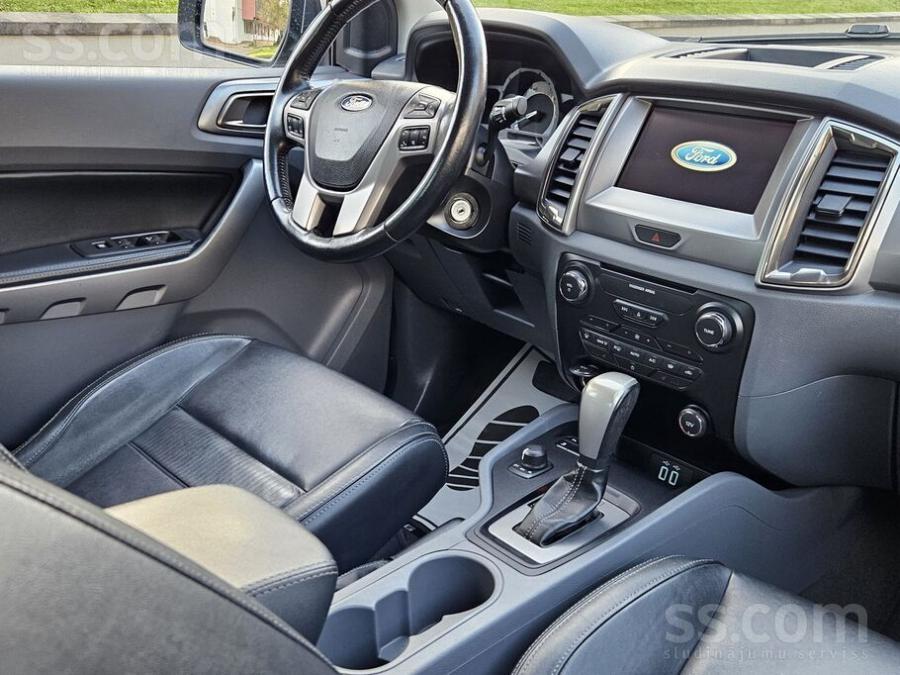 Grey Ford Ranger 2017 in Jekabpils, with an engine capacity of 3.20 L and mileage of 326 thousand km for 15490 €, photo 21 on AUTOMOTO.COM.LV