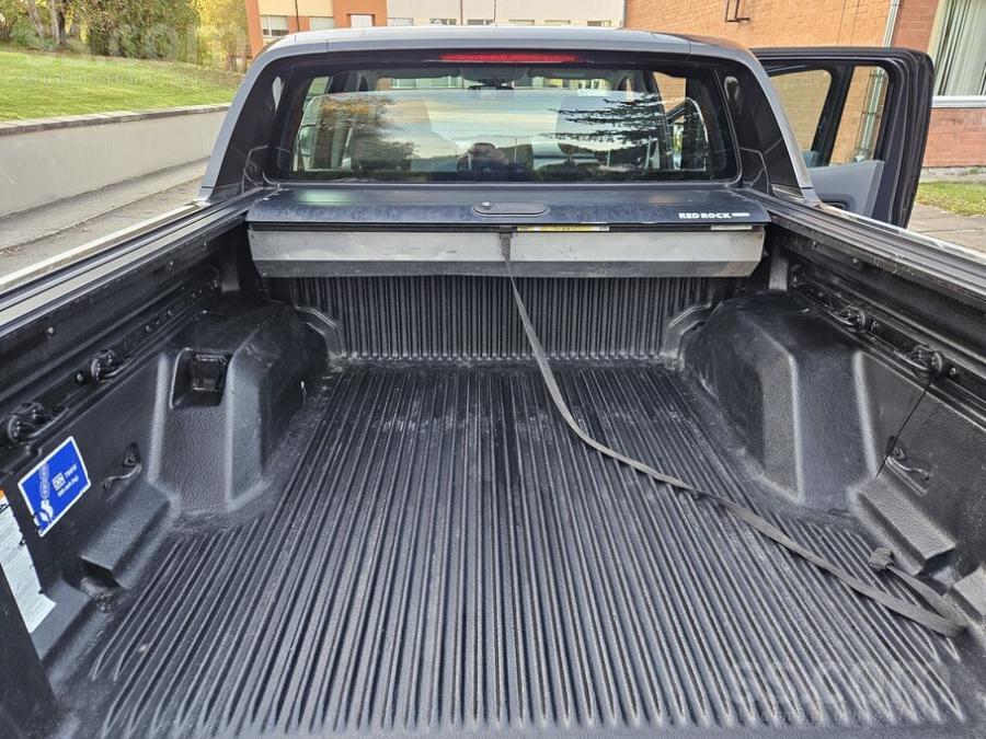 Grey Ford Ranger 2017 in Jekabpils, with an engine capacity of 3.20 L and mileage of 326 thousand km for 15490 €, photo 23 on AUTOMOTO.COM.LV
