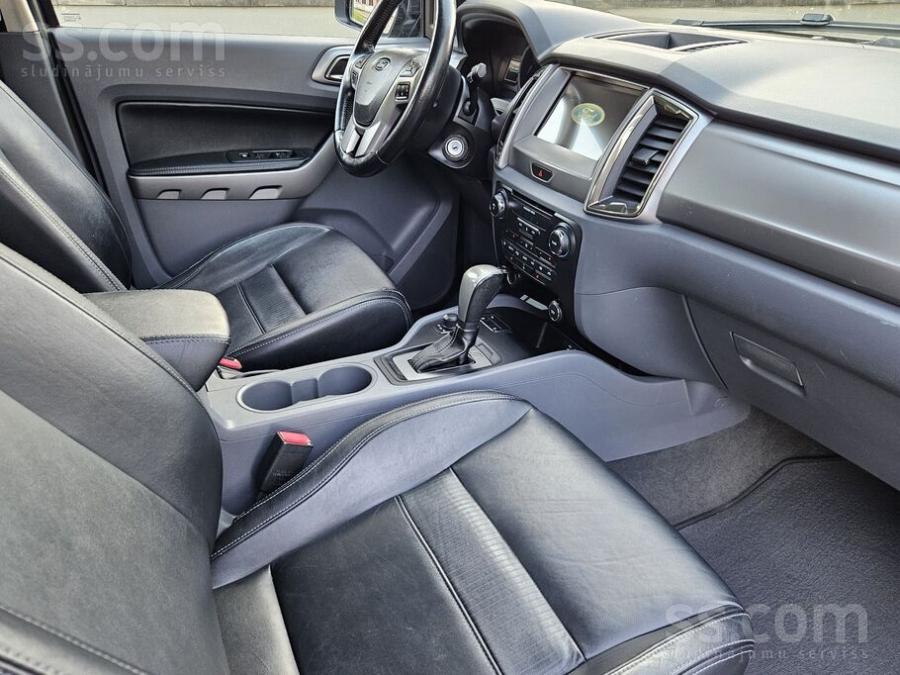 Grey Ford Ranger 2017 in Jekabpils, with an engine capacity of 3.20 L and mileage of 326 thousand km for 15490 €, photo 26 on AUTOMOTO.COM.LV