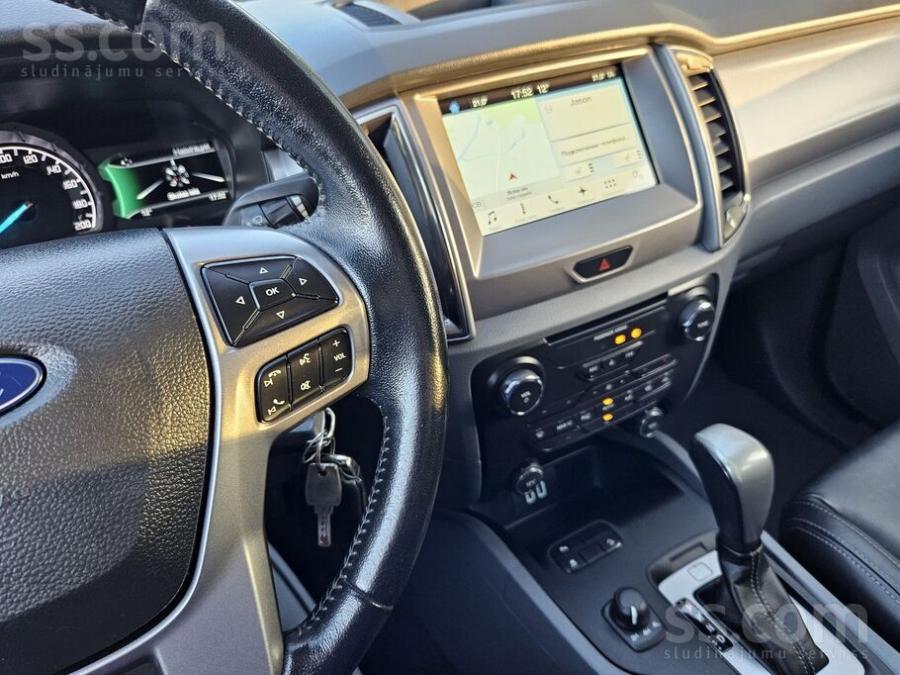 Grey Ford Ranger 2017 in Jekabpils, with an engine capacity of 3.20 L and mileage of 326 thousand km for 15490 €, photo 33 on AUTOMOTO.COM.LV