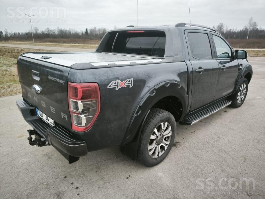 Grey Ford Ranger 2018 in Preili, with an engine capacity of 3.20 L and mileage of 350 thousand km for 14500 €, photo 3 on AUTOMOTO.COM.LV