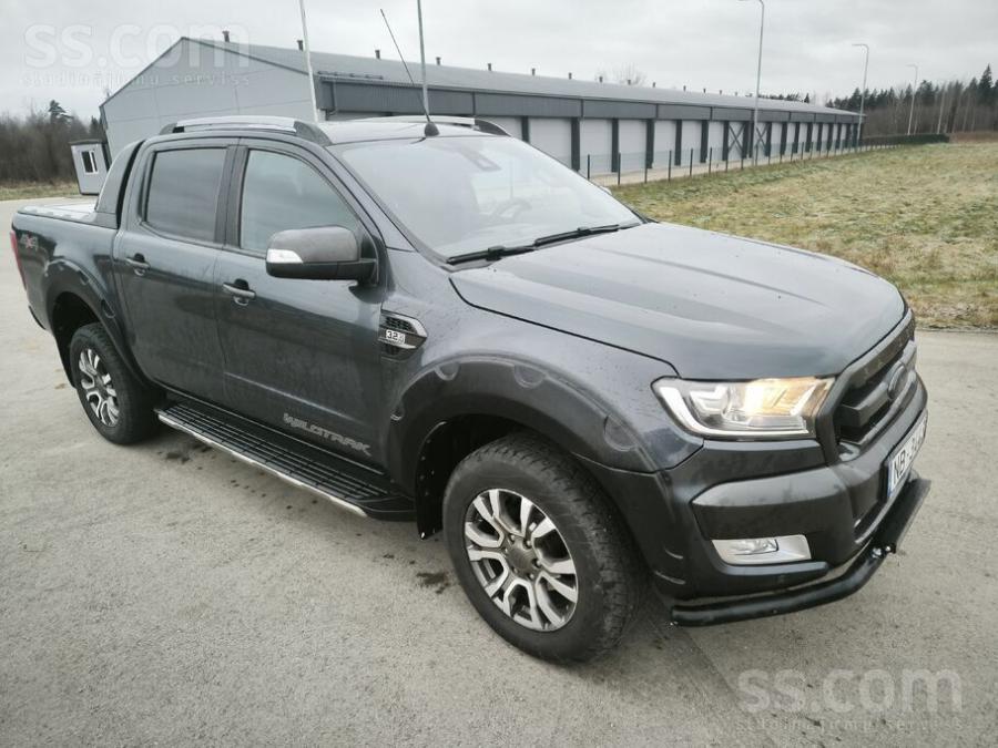 Grey Ford Ranger 2018 in Preili, with an engine capacity of 3.20 L and mileage of 350 thousand km for 14500 €, photo 4 on AUTOMOTO.COM.LV