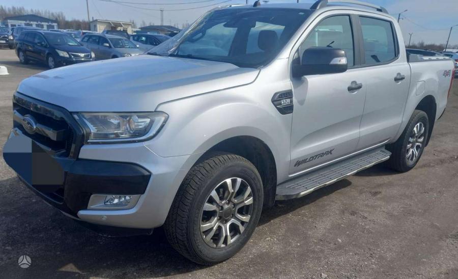 Grey Ford Ranger 2018 in Panevezys, with an engine capacity of 3.20 L and mileage of 200 thousand km for 10500 €, photo 1 on AUTOMOTO.COM.LV