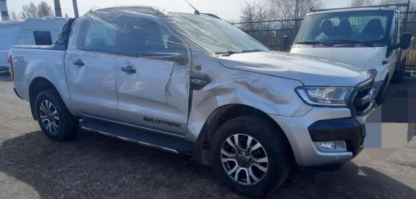 Grey Ford Ranger 2018 in Panevezys, with an engine capacity of 3.20 L and mileage of 200 thousand km for 10500 €, photo 2 on AUTOMOTO.COM.LV