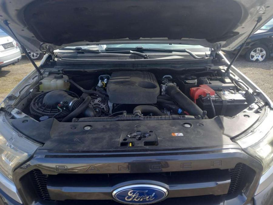 Grey Ford Ranger 2018 in Panevezys, with an engine capacity of 3.20 L and mileage of 200 thousand km for 10500 €, photo 4 on AUTOMOTO.COM.LV