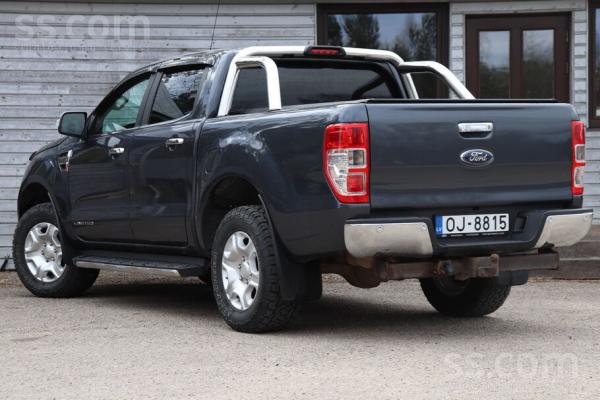 Grey Ford Ranger 2019 in Valmiera, with an engine capacity of 3.20 L and mileage of 0 thousand km for 21300 €, photo 4 on AUTOMOTO.COM.LV