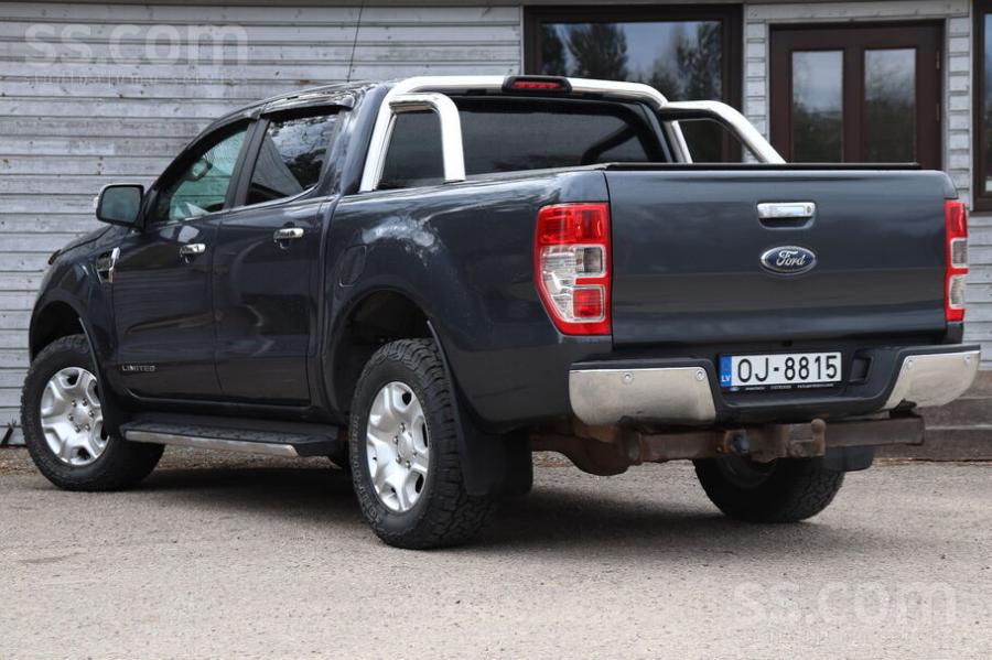 Pelēks Ford Ranger 2019 Valmiera, ar dzinēja tilpumu 3.20 L un nobraukumu 257 tūkst. km par 21300 €, foto 5 vietnē AUTOMOTO.COM.LV
