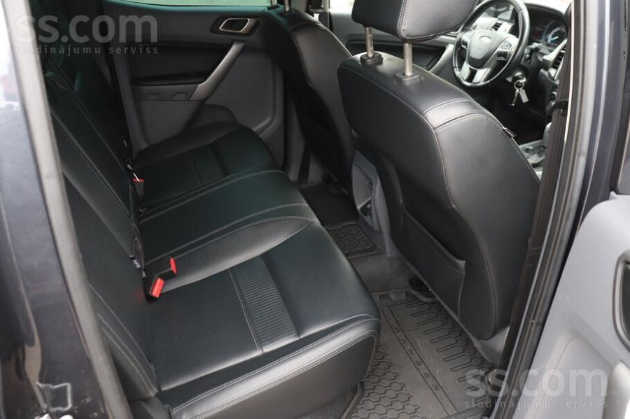 Pelēks Ford Ranger 2019 Valmiera, ar dzinēja tilpumu 3.20 L un nobraukumu 257 tūkst. km par 21300 €, foto 8 vietnē AUTOMOTO.COM.LV