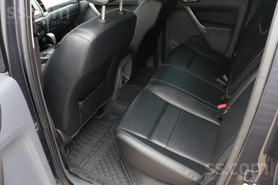Pelēks Ford Ranger 2019 Valmiera, ar dzinēja tilpumu 3.20 L un nobraukumu 257 tūkst. km par 21300 €, foto 9 vietnē AUTOMOTO.COM.LV