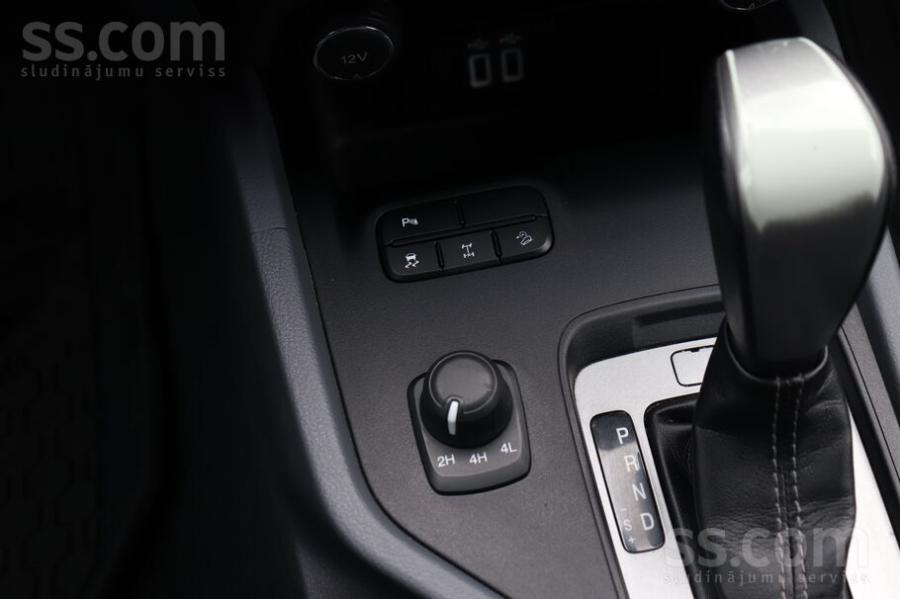 Pelēks Ford Ranger 2019 Valmiera, ar dzinēja tilpumu 3.20 L un nobraukumu 257 tūkst. km par 21300 €, foto 15 vietnē AUTOMOTO.COM.LV