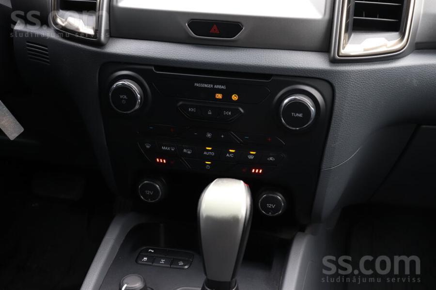 Pelēks Ford Ranger 2019 Valmiera, ar dzinēja tilpumu 3.20 L un nobraukumu 257 tūkst. km par 21300 €, foto 16 vietnē AUTOMOTO.COM.LV