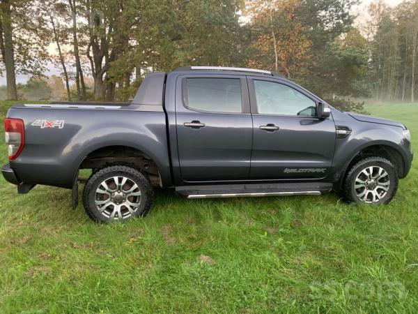 Ford Ranger 2019 Jelgava vietnÄ PelÄks Ford Ranger 2019 Jelgava, ar dzinÄja tilpumu 3.20 L un nobraukumu 149 tÅ«kst. km par 19990 ā¬, foto 7 vietnÄ AUTOMOTO.COM.LV