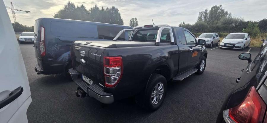 Grey Ford Ranger 2020 in Taurage, with an engine capacity of 2.00 L and mileage of 240 thousand km for 15300 €, photo 4 on AUTOMOTO.COM.LV