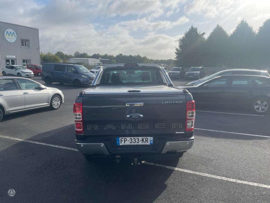 Grey Ford Ranger 2020 in Taurage, with an engine capacity of 2.00 L and mileage of 240 thousand km for 15300 €, photo 5 on AUTOMOTO.COM.LV