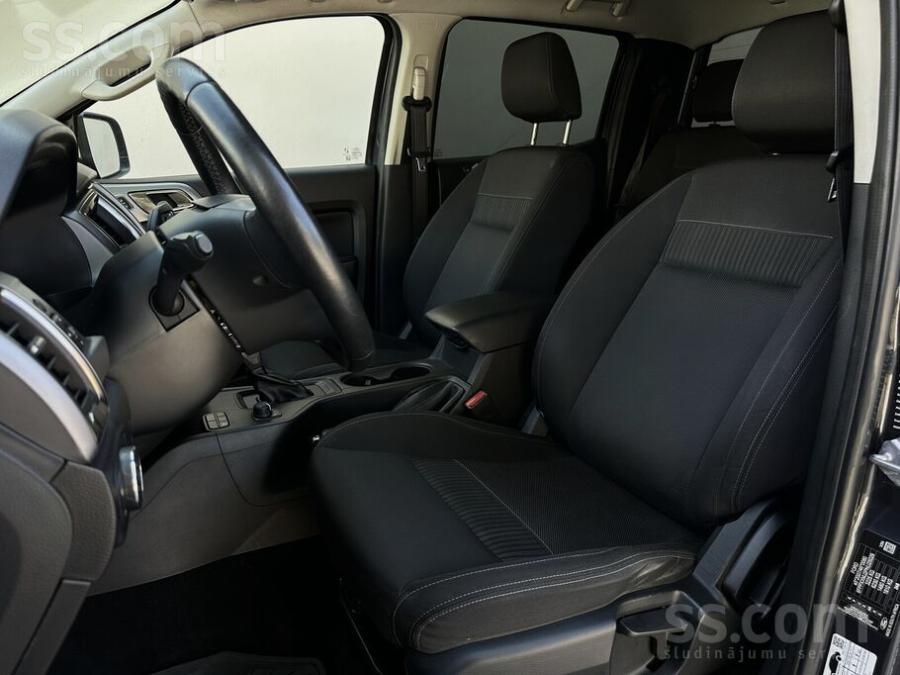 Grey Ford Ranger 2022 in Riga, with an engine capacity of 2.00 L and mileage of 160 thousand km for 22950 €, photo 8 on AUTOMOTO.COM.LV