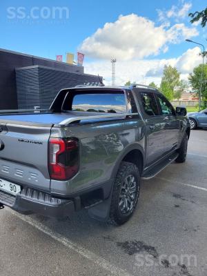 Grey Ford Ranger 2024 in Riga, with an engine capacity of 3.00 L and mileage of 81 thousand km for 43000 €, photo 5 on AUTOMOTO.COM.LV