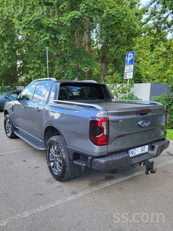 Grey Ford Ranger 2024 in Riga, with an engine capacity of 3.00 L and mileage of 81 thousand km for 43000 €, photo 5 on AUTOMOTO.COM.LV