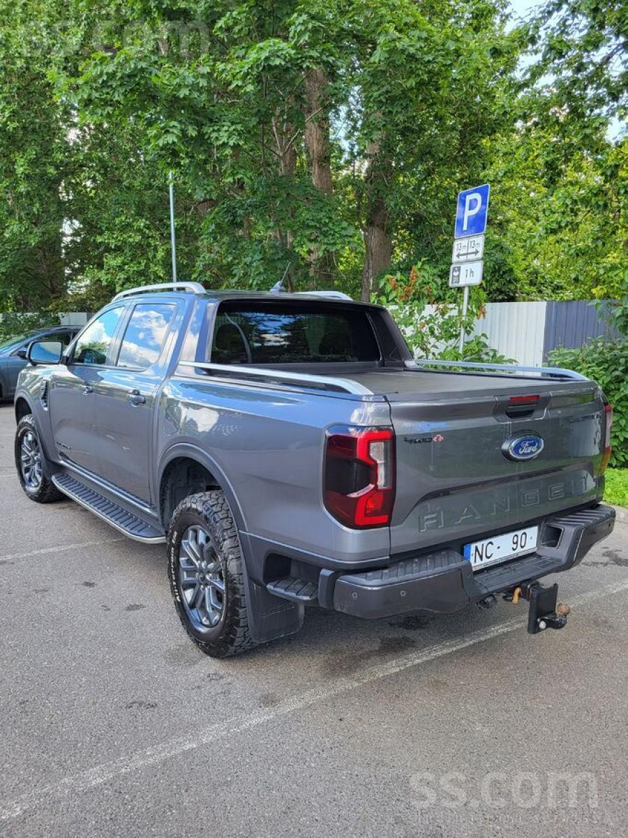 Grey Ford Ranger 2024 in Riga, with an engine capacity of 3.00 L and mileage of 81 thousand km for 43000 €, photo 6 on AUTOMOTO.COM.LV