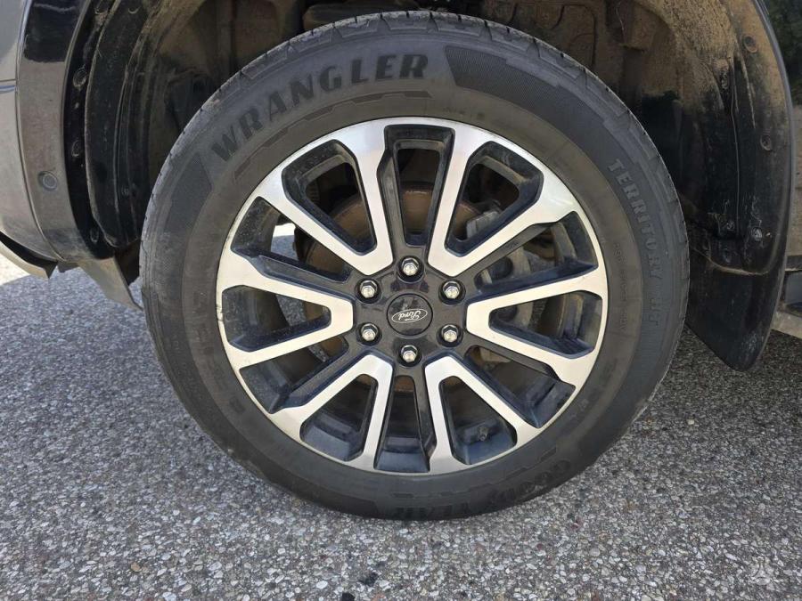 Grey Ford Ranger 2024 in Alytus, with an engine capacity of 2.99 L and mileage of 49 thousand km for 36950 €, photo 36 on AUTOMOTO.COM.LV