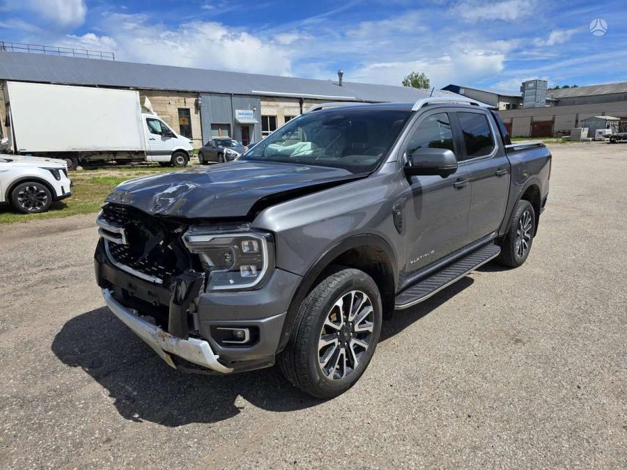 Grey Ford Ranger 2024 in Alytus, with an engine capacity of 2.99 L and mileage of 49 thousand km for 36950 €, photo 40 on AUTOMOTO.COM.LV