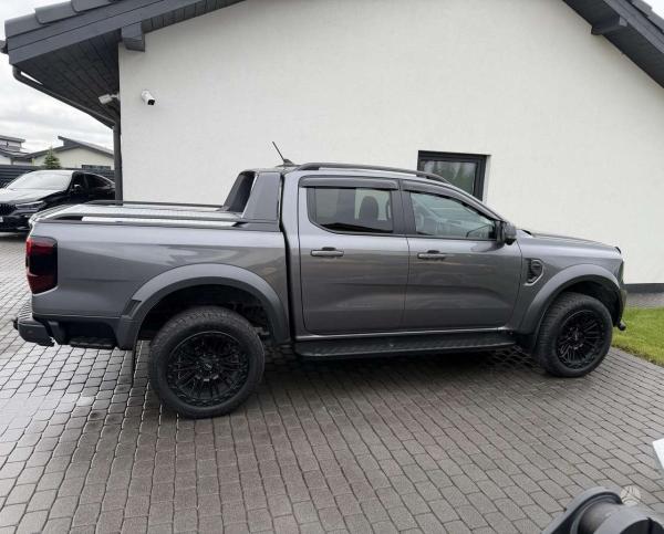 Grey Ford Ranger 2024 in Klaipeda, with an engine capacity of 3.00 L and mileage of 9 thousand km for 43000 €, photo 6 on AUTOMOTO.COM.LV