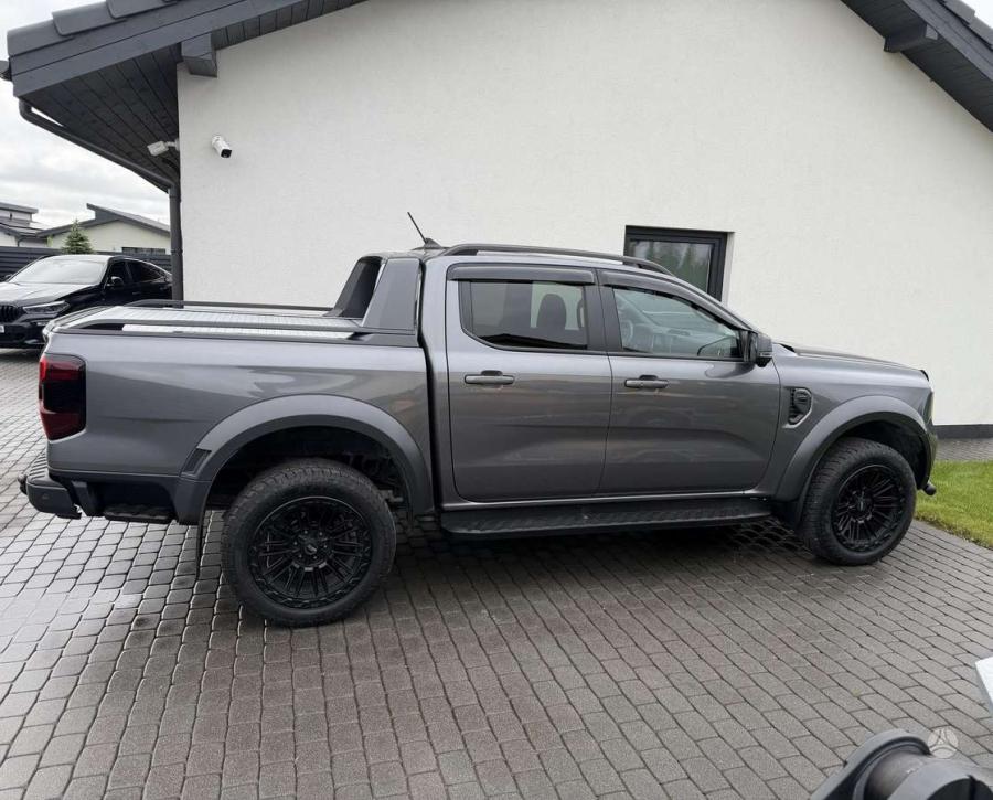 Grey Ford Ranger 2024 in Klaipeda, with an engine capacity of 3.00 L and mileage of 9 thousand km for 43000 €, photo 7 on AUTOMOTO.COM.LV