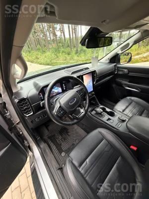 Grey Ford Ranger 2025 in Riga, with an engine capacity of 2.00 L and mileage of 68 thousand km for 41000 €, photo 4 on AUTOMOTO.COM.LV