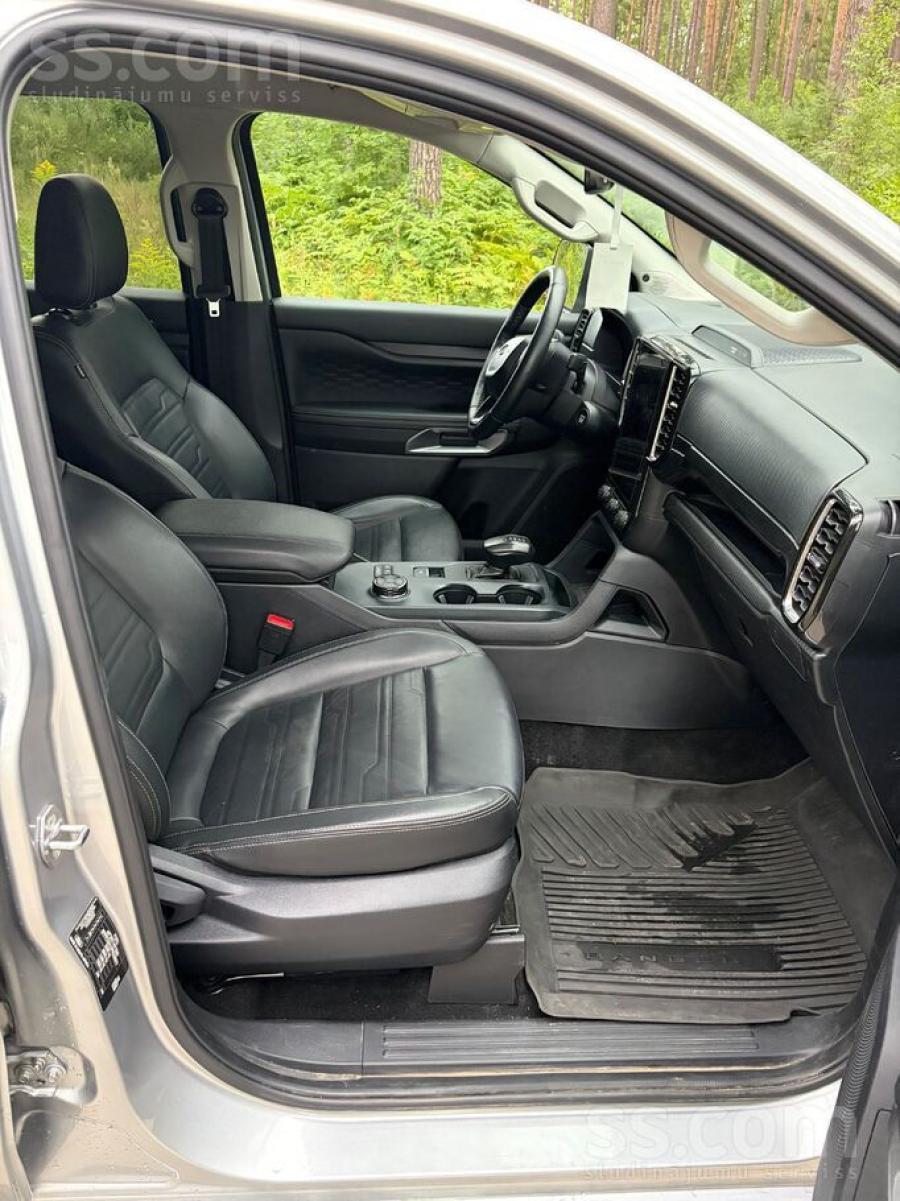 Grey Ford Ranger 2025 in Riga, with an engine capacity of 2.00 L and mileage of 68 thousand km for 41000 €, photo 7 on AUTOMOTO.COM.LV