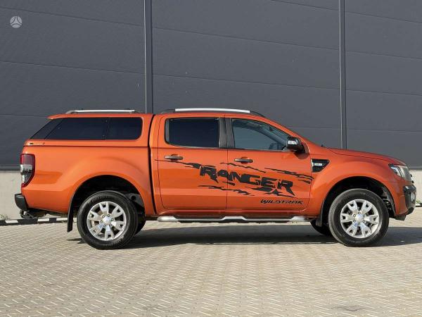 Orange Ford Ranger 2013 in Siauliai, with an engine capacity of 3.20 L and mileage of 223 thousand km for 12900 €, photo 9 on AUTOMOTO.COM.LV
