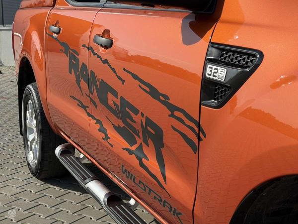 Orange Ford Ranger 2013 in Siauliai, with an engine capacity of 3.20 L and mileage of 223 thousand km for 12900 €, photo 10 on AUTOMOTO.COM.LV