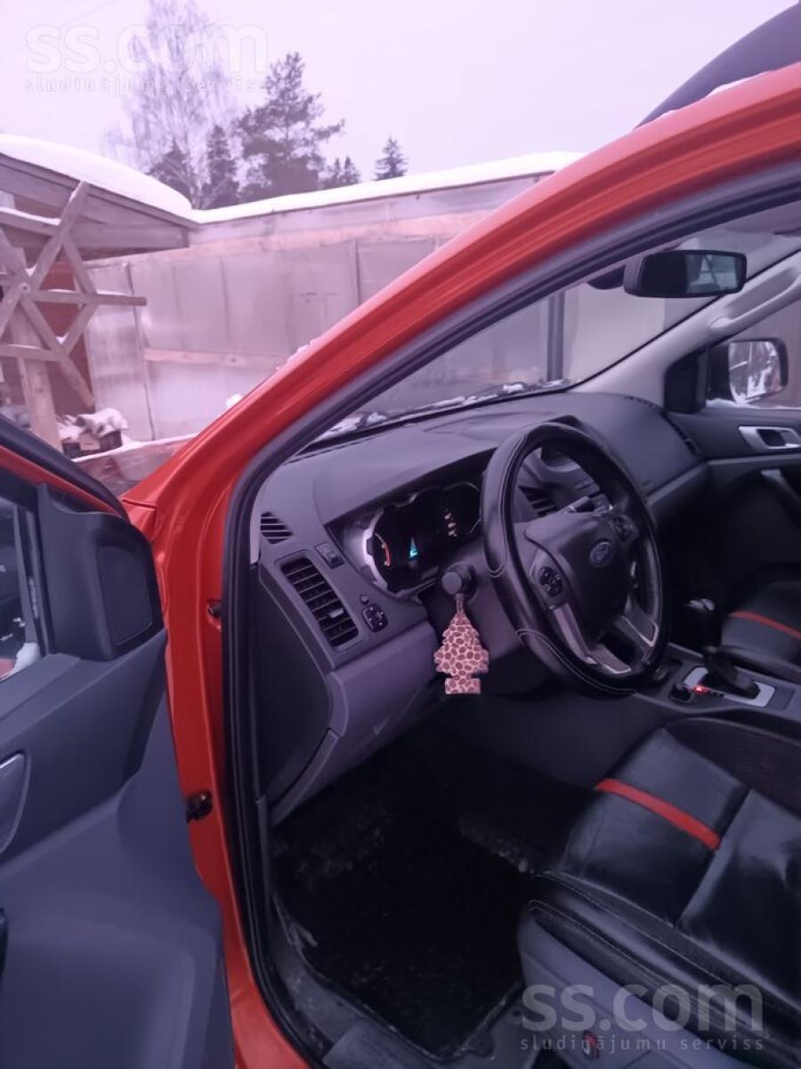 Orange Ford Ranger 2015 in Riga, with an engine capacity of 3.20 L and mileage of 309 thousand km for 15000 €, photo 4 on AUTOMOTO.COM.LV
