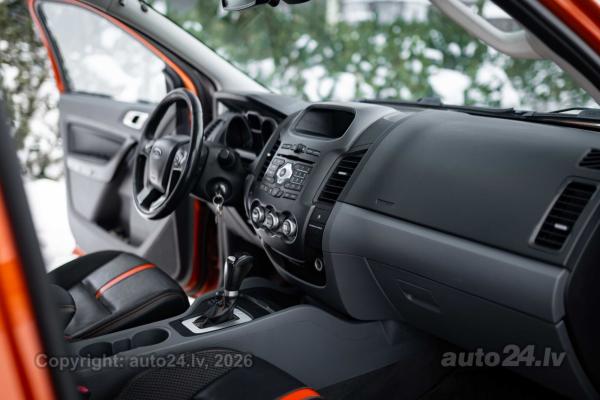 Orange Ford Ranger 2015 in Tallinn, with an engine capacity of 3.20 L and mileage of 264 thousand km for 15900 €, photo 8 on AUTOMOTO.COM.LV