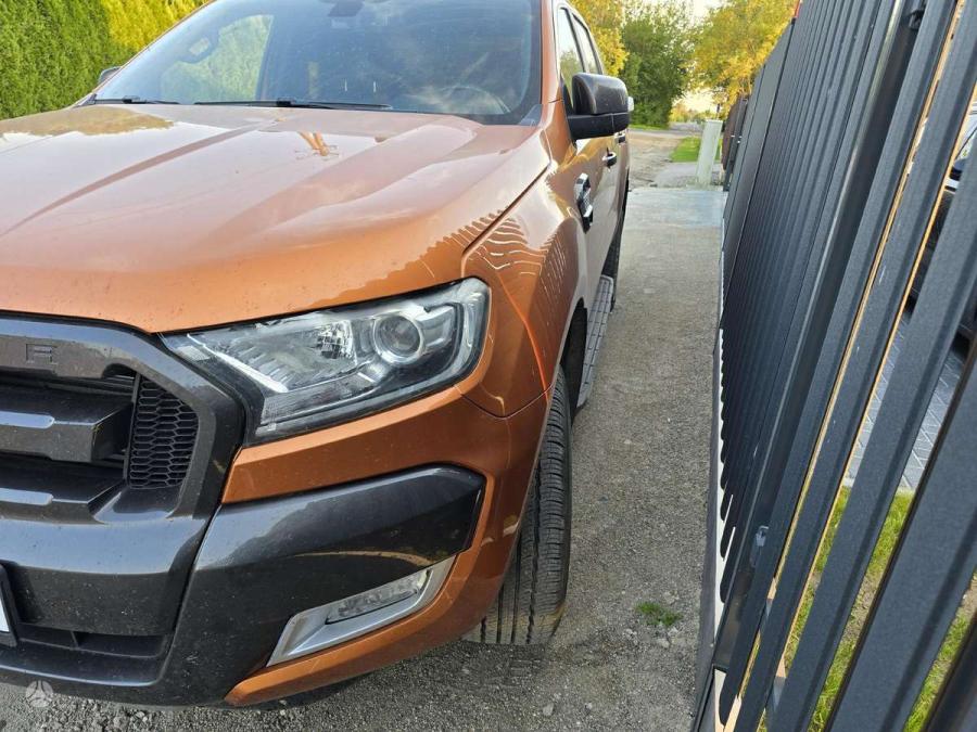Orange Ford Ranger 2016 in Panevezys, with an engine capacity of 3.20 L and mileage of 160 thousand km for 18000 €, photo 3 on AUTOMOTO.COM.LV