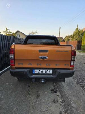 Orange Ford Ranger 2016 in Panevezys, with an engine capacity of 3.20 L and mileage of 160 thousand km for 18000 €, photo 5 on AUTOMOTO.COM.LV