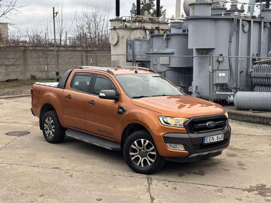 Orange Ford Ranger 2017 in Kaunas, with an engine capacity of 3.20 L and mileage of 305 thousand km for 17599 €, photo 1 on AUTOMOTO.COM.LV
