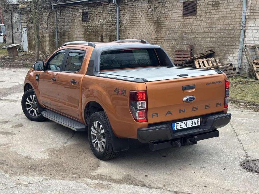 Orange Ford Ranger 2017 in Kaunas, with an engine capacity of 3.20 L and mileage of 305 thousand km for 17599 €, photo 5 on AUTOMOTO.COM.LV