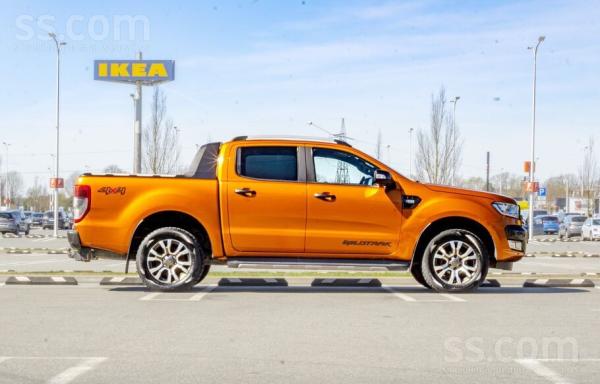 Orange Ford Ranger 2017 in Riga, with an engine capacity of 3.20 L and mileage of 154 thousand km for 19690 €, photo 8 on AUTOMOTO.COM.LV