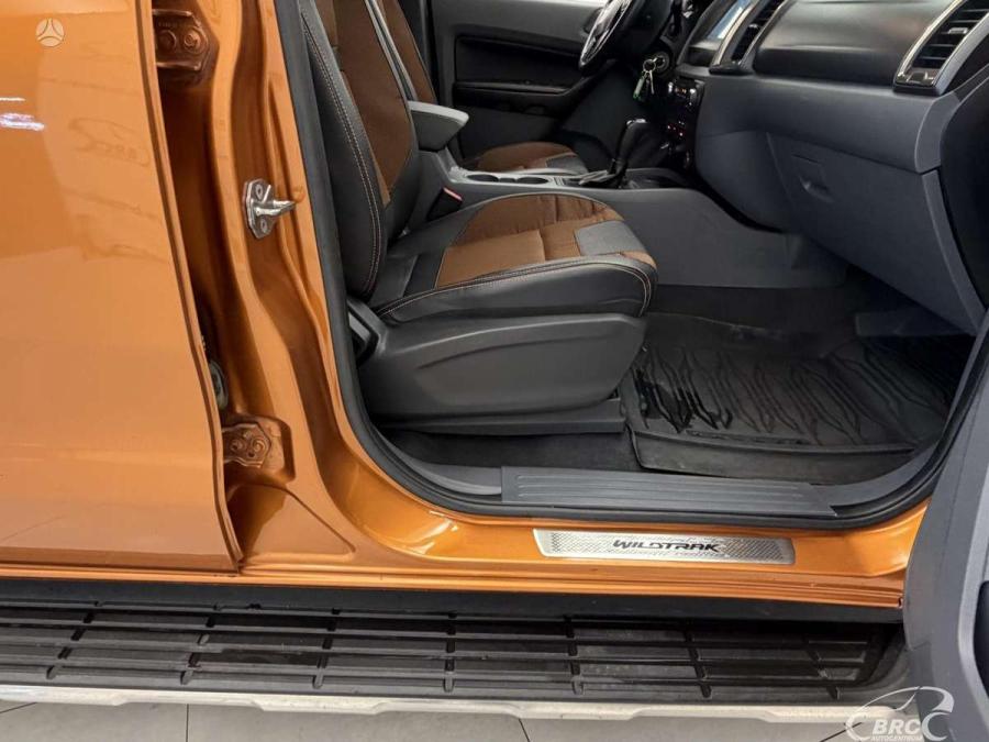 Orange Ford Ranger 2017 in Vilnius, with an engine capacity of 3.20 L and mileage of 87 thousand km for 19900 €, photo 8 on AUTOMOTO.COM.LV