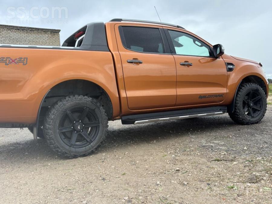 Oranžs Ford Ranger 2019 Madona, ar dzinēja tilpumu 3.20 L un nobraukumu 144 tūkst. km par 23300 €, foto 5 vietnē AUTOMOTO.COM.LV